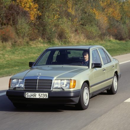 Há 35 anos a Mercedes-Benz apresentava a icônica série W124 - Mercedes ...