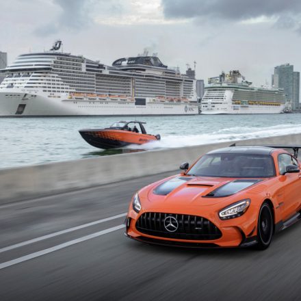 Cigarette Racing 41’ Nighthawk AMG Black Series, AMG GT Black Series ...