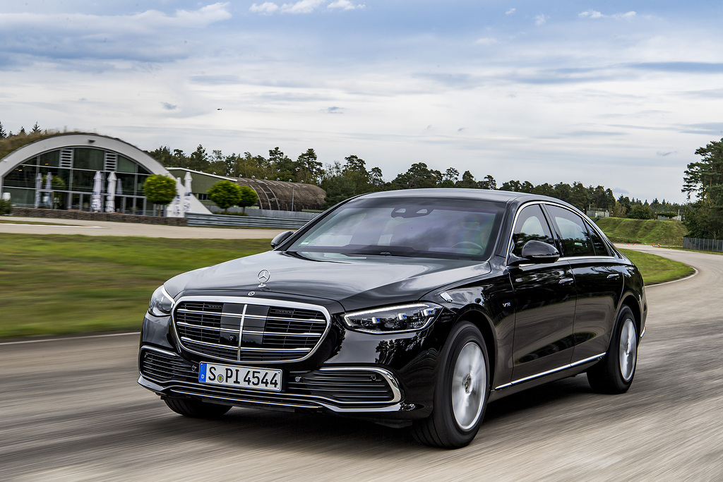 Mercedes-Benz S 680 GUARD 4MATIC, máxima proteção com sofisticação ...