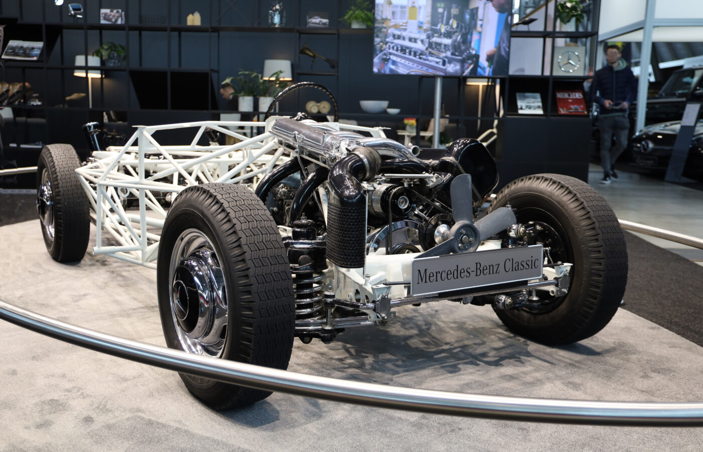Mercedes-Benz exibe chassi do SL W194 na exposição Retro Classics ...