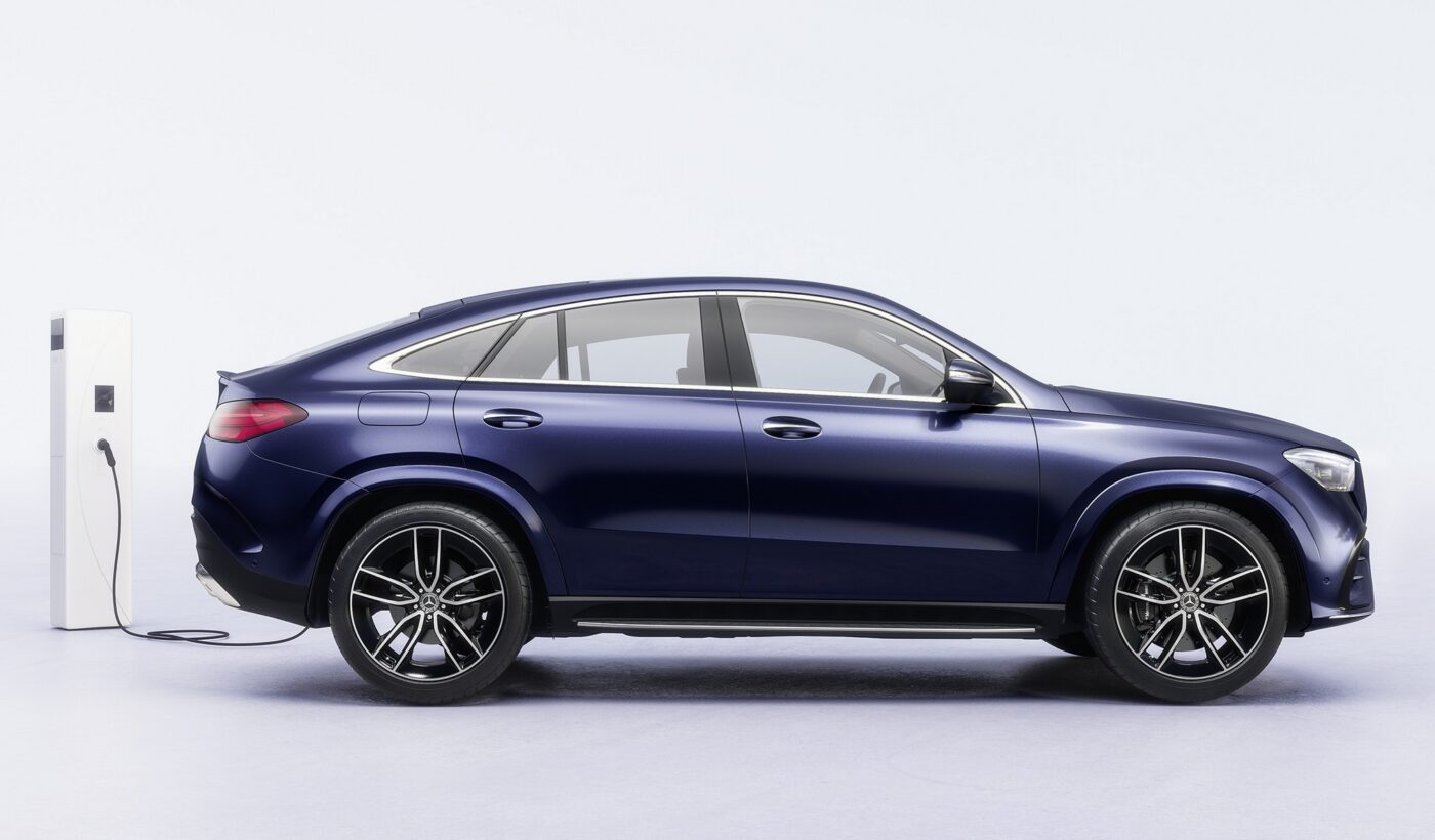 Mercedes-Benz GLE recebe mudanças visuais e atualização tecnológica ...