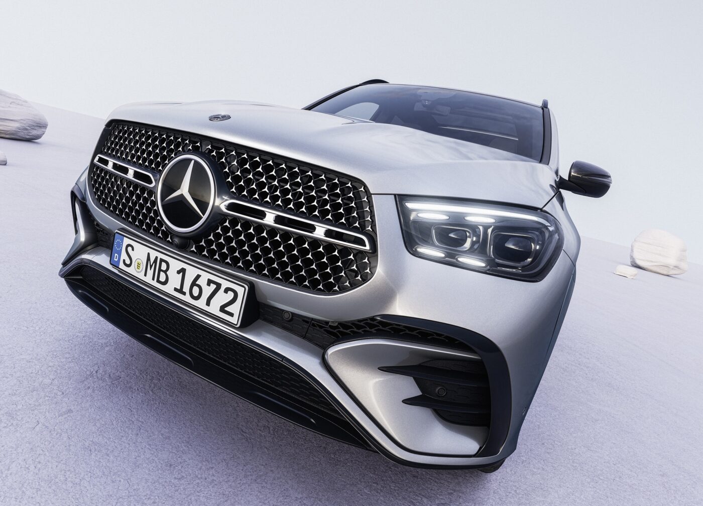 Mercedes-Benz GLE recebe mudanças visuais e atualização tecnológica ...