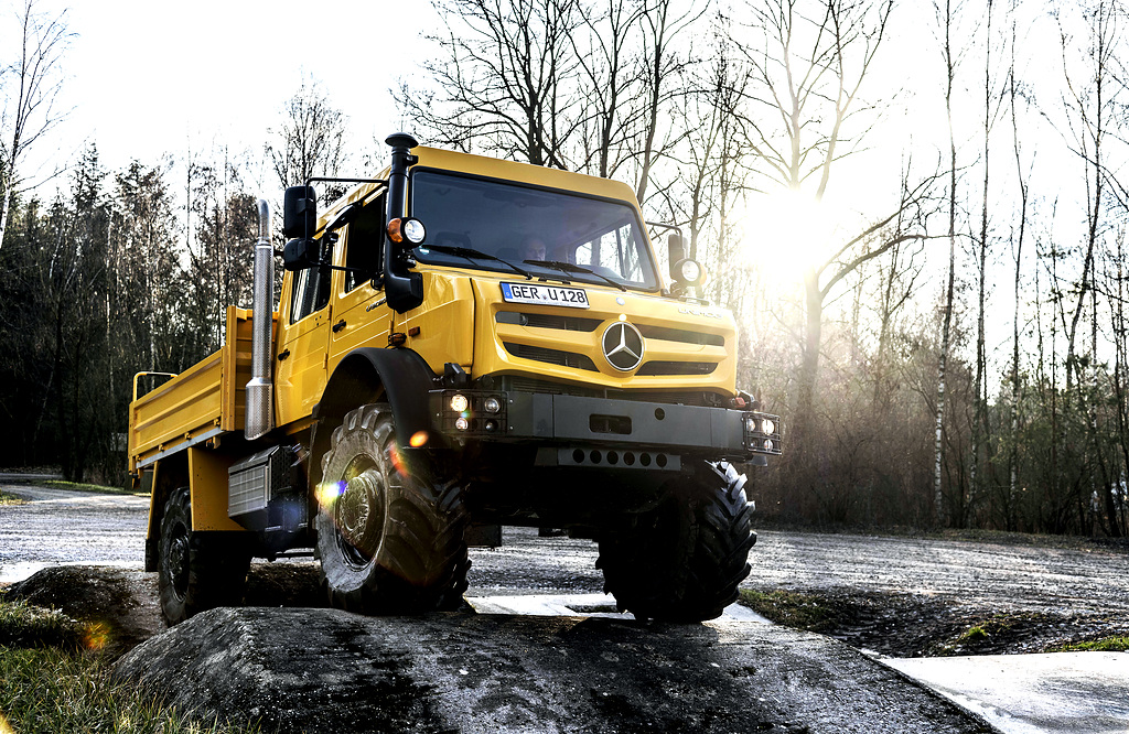 UNIMOG-CLUB GAGGENAU RECEBE NOVO UNIMOG U 5023 CABINE DUPLA - Mercedes ...