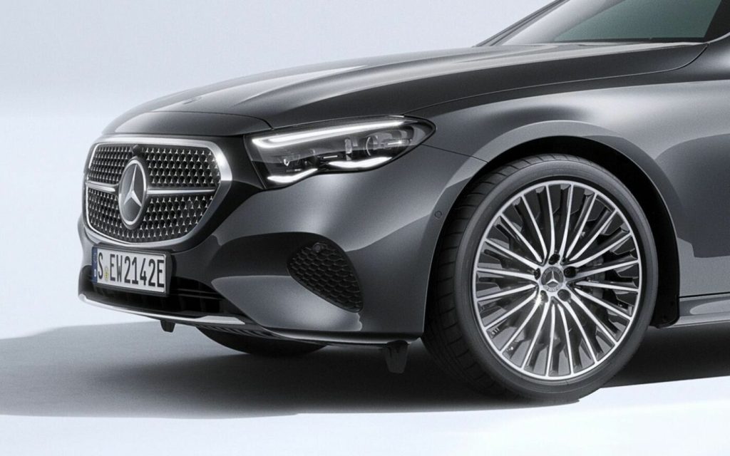 Mercedes-Benz divulga as versões de acabamento do novo Classe E Série ...