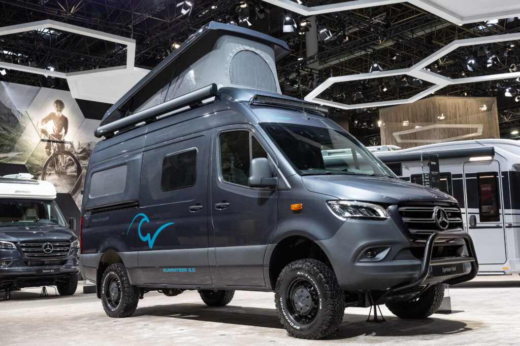 Mercedes-Benz apresenta soluções de conversão para a Sprinter feitas ...