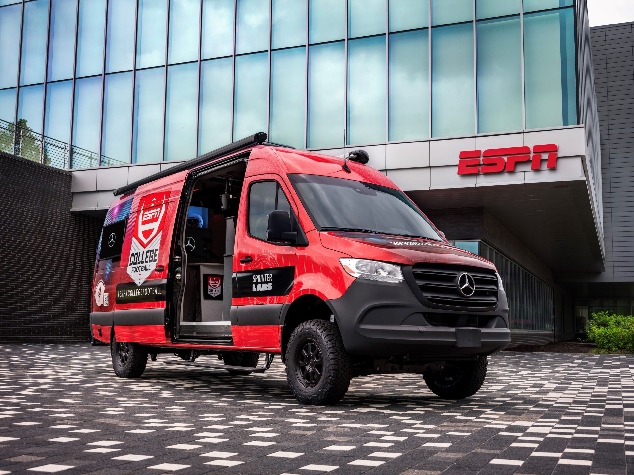 Mercedes-Benz EUA e ESPN formam parceria para séries documentais ...