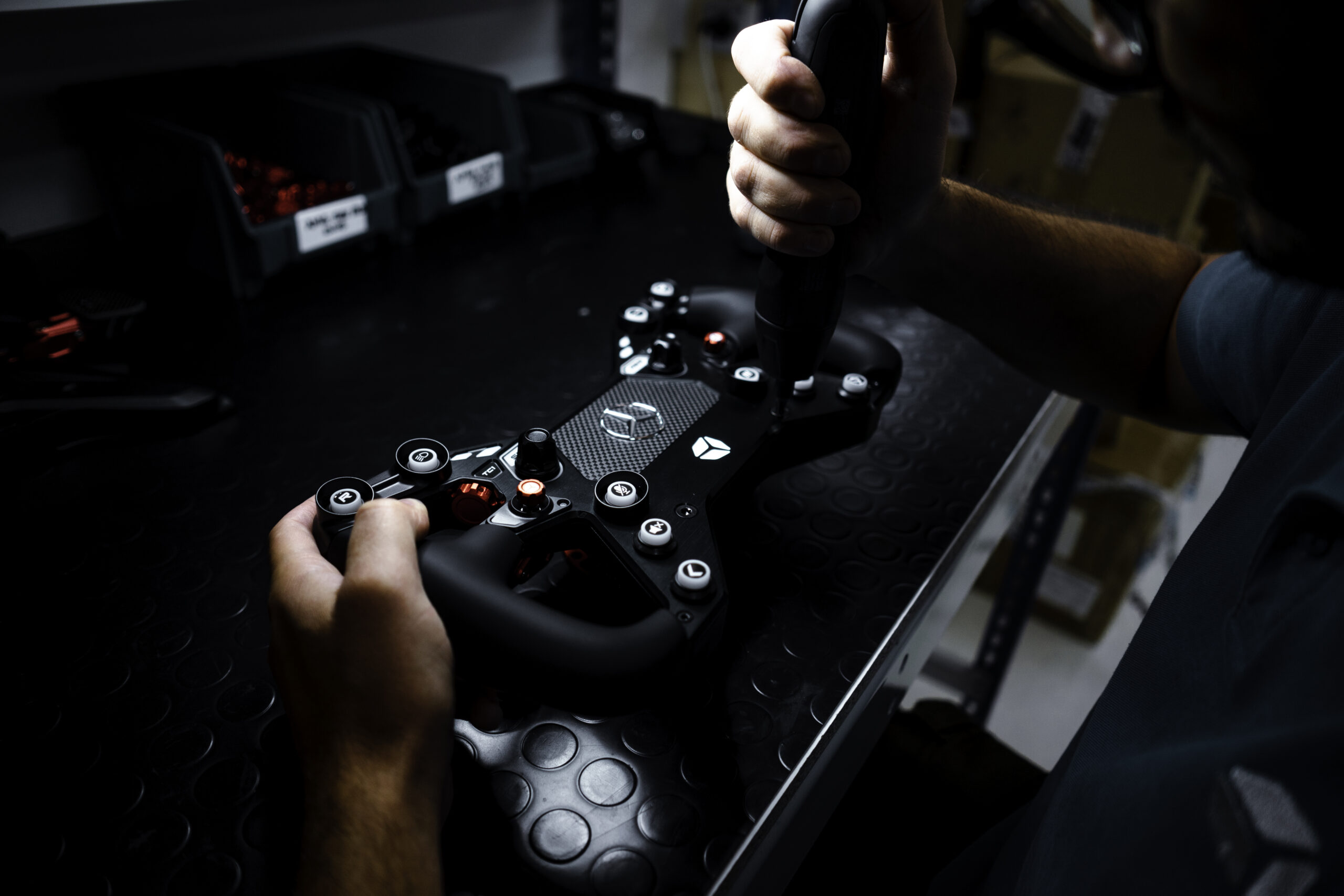 Cube Controls x Mercedes-AMG - Roda SIM GT Edition - Mercedes Magazine