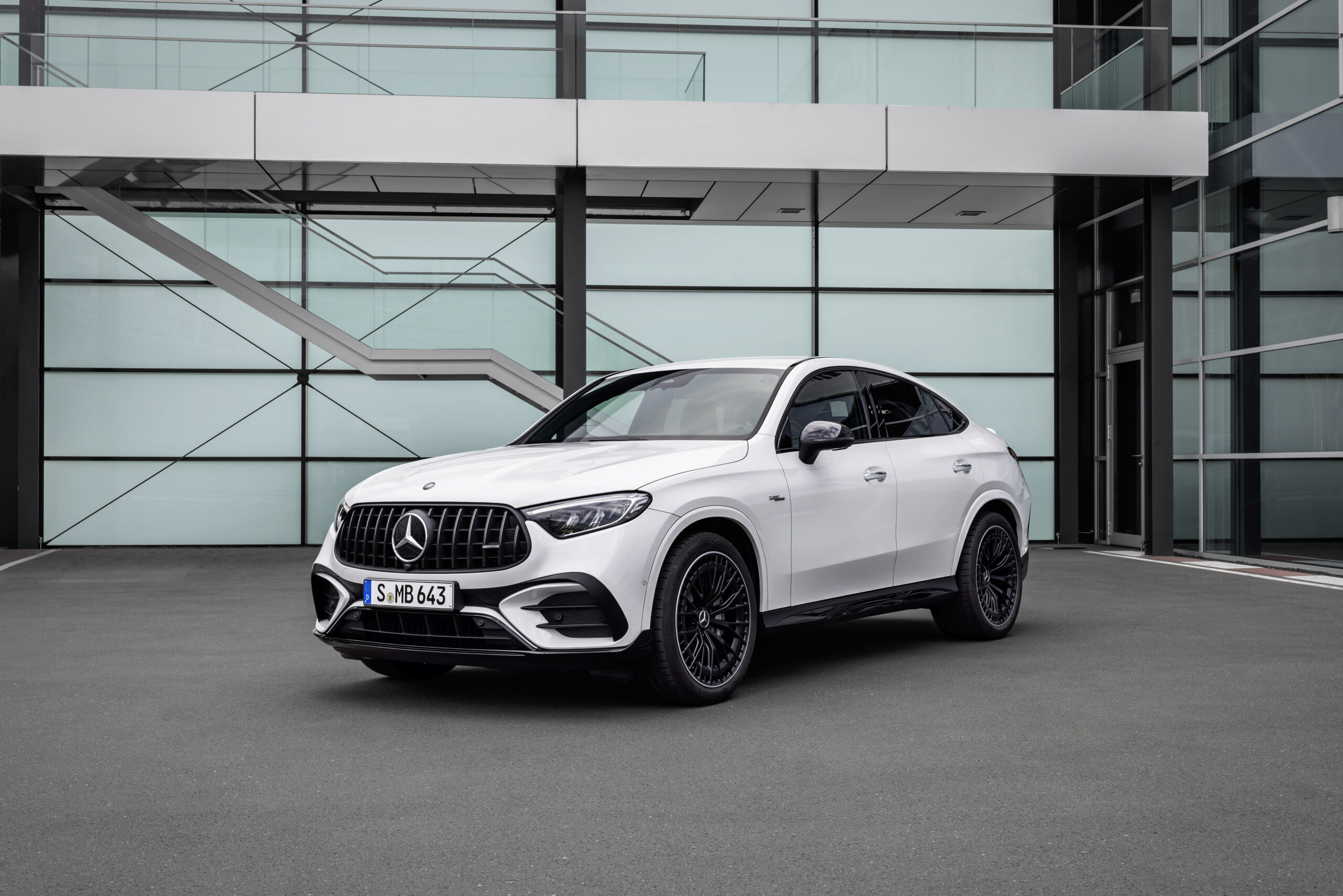 Mercedes-AMG GLC 43 4MATIC Coupé já disponível para encomenda ...
