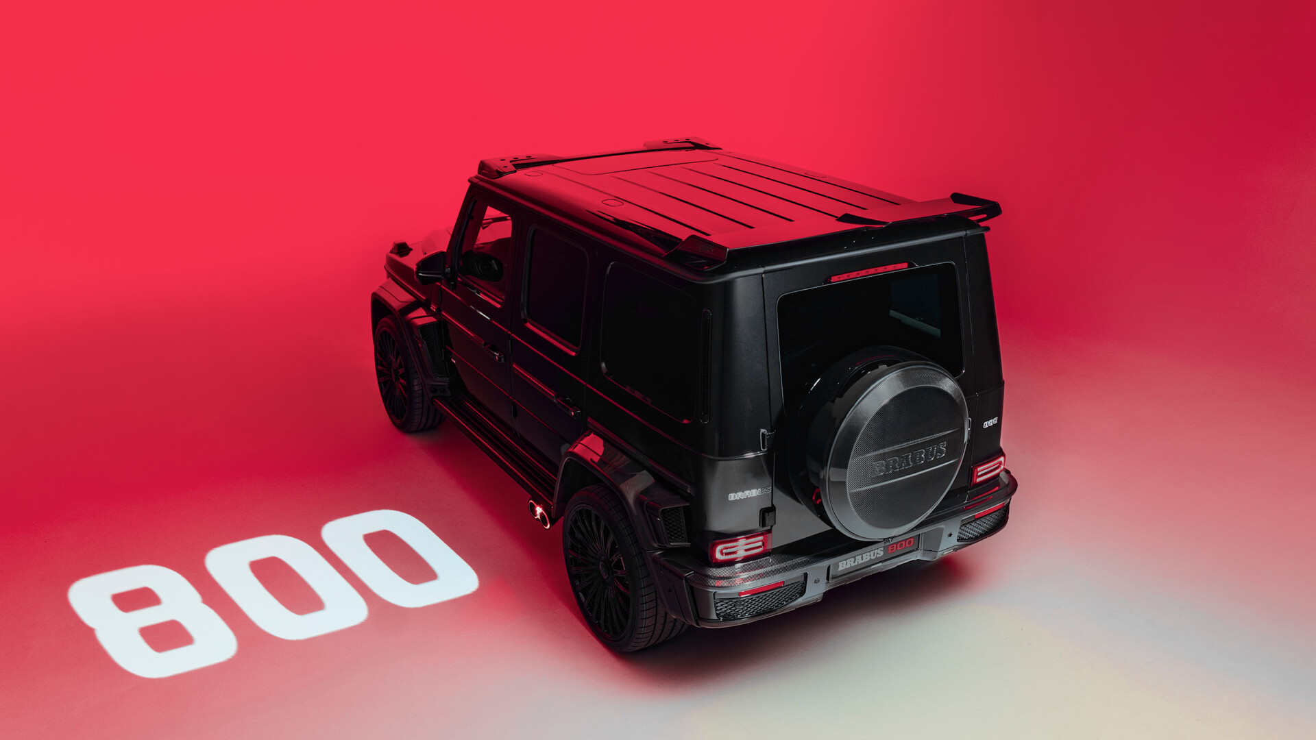 BRABUS 800 SUPERBLACK, o ícone retorna em duas novas versões na linha ...