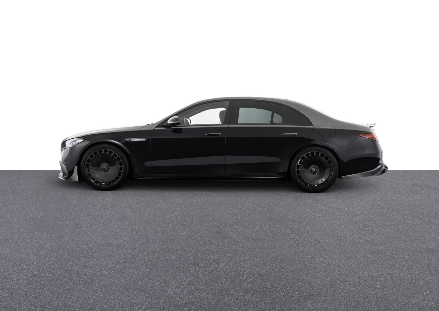 BRABUS apresenta 1000 ALL GREY e BRABUS 1000 BICROMÁTICO - Mercedes ...