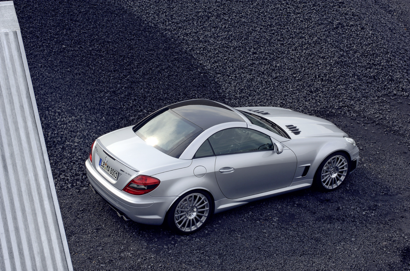Mercedes-Benz SLK 55 AMG Black Series – o roadster de alto desempenho ...