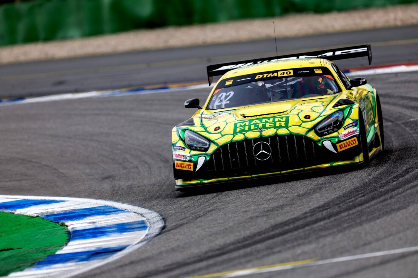 Mercedes-AMG inicia a temporada de 2025 da DTM com quatro carros ...